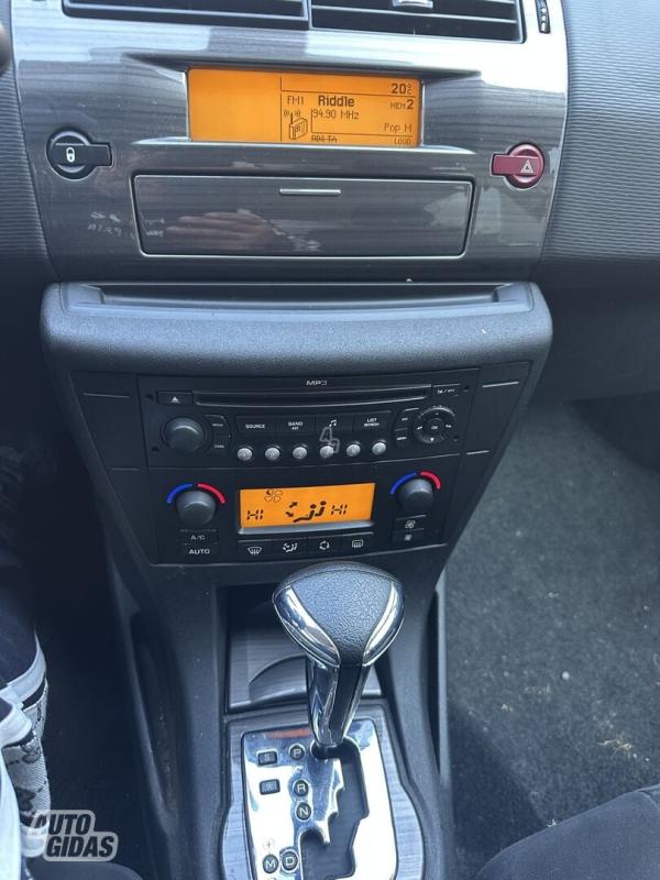 Citroen C4 2009 in Klaipeda, with an engine capacity of 1.60 L and mileage of 190 thousand km for 1650 €, photo 10 on AUTOMOTO.COM.LV