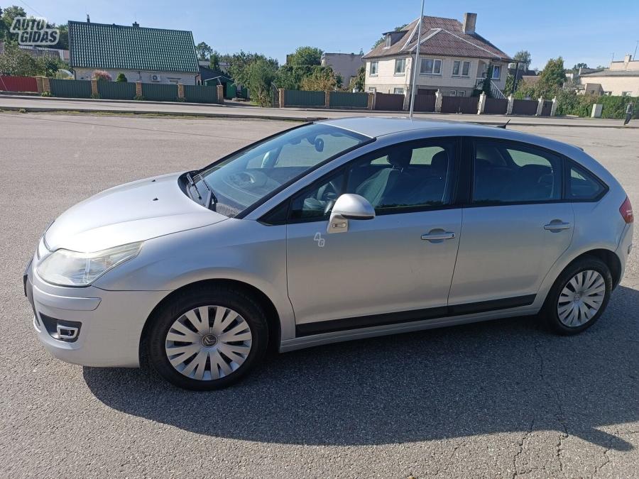 Citroen C4 2009 in Raseiniai, with an engine capacity of 1.60 L and mileage of 355 thousand km for 1699 €, photo 5 on AUTOMOTO.COM.LV
