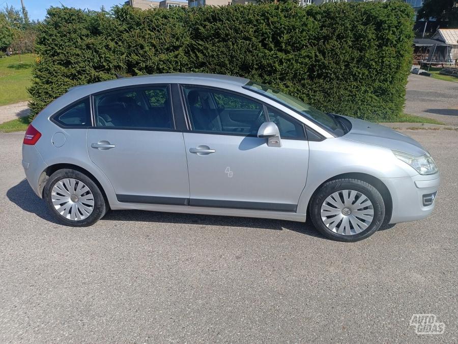 Citroen C4 2009 in Raseiniai, with an engine capacity of 1.60 L and mileage of 355 thousand km for 1699 €, photo 8 on AUTOMOTO.COM.LV