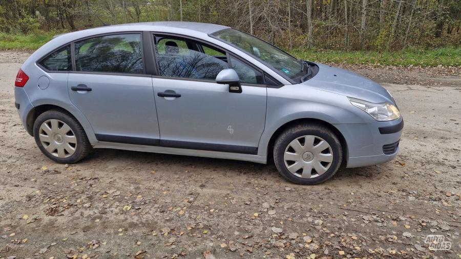 Citroen C4 2009 Viļņa, ar dzinēja tilpumu 1.60 L un nobraukumu 290 tūkst. km par 800 €, foto 4 vietnē AUTOMOTO.COM.LV