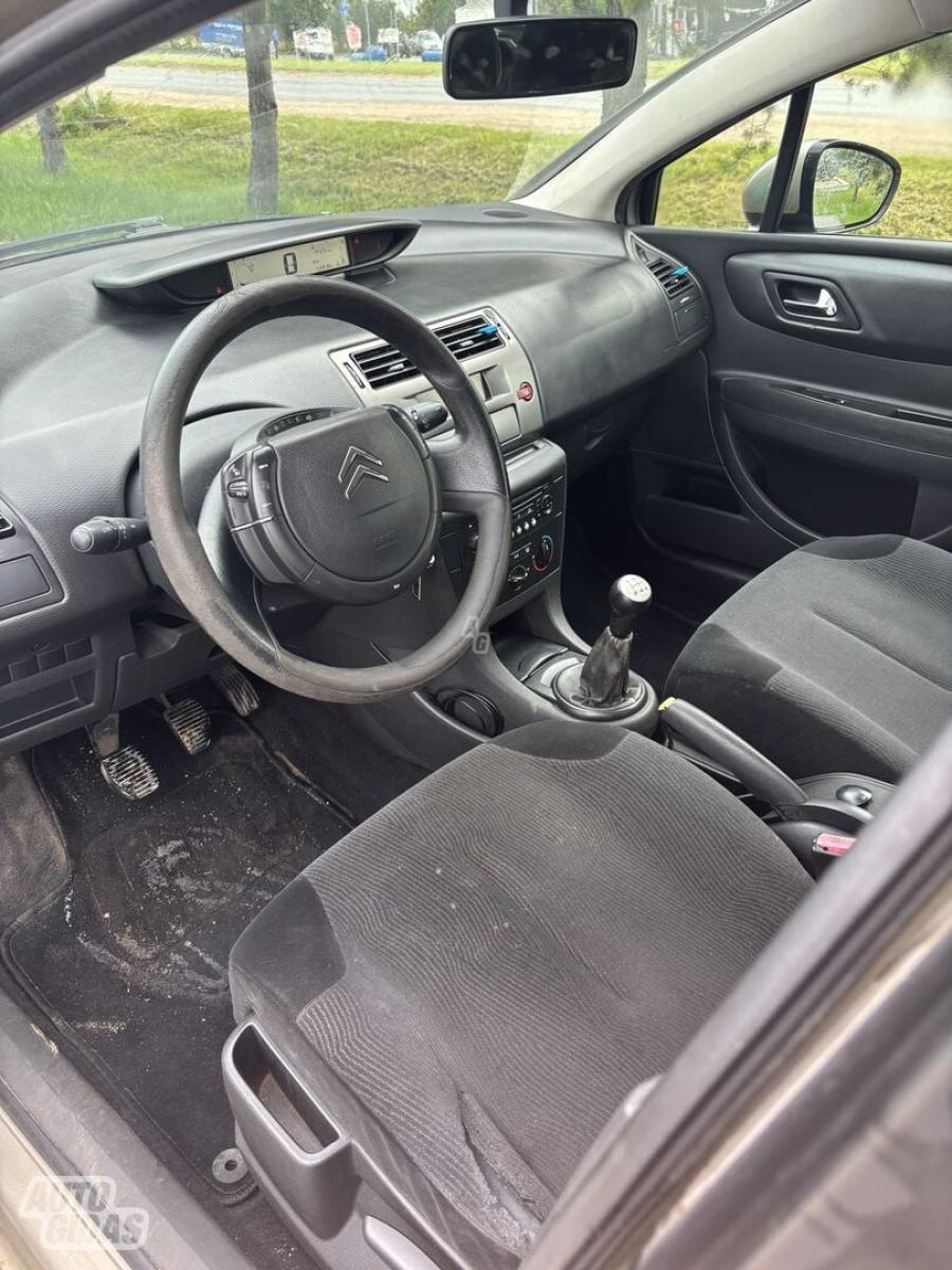 Citroen C4 2010 in Silale, with an engine capacity of 1.60 L and mileage of 338 thousand km for 1200 €, photo 7 on AUTOMOTO.COM.LV