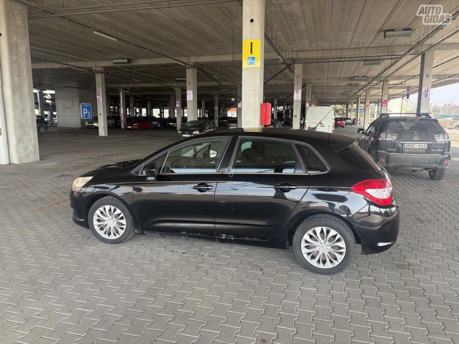 Citroen C4 2011 in Vilnius, with an engine capacity of 1.60 L and mileage of 334 thousand km for 2800 €, photo 4 on AUTOMOTO.COM.LV