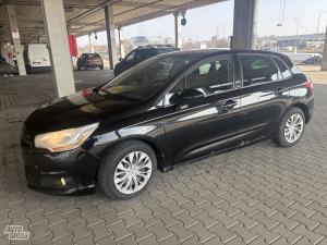 Citroen C4 2011 in Vilnius, with an engine capacity of 1.60 L and mileage of 334 thousand km for 2800 €, photo 5 on AUTOMOTO.COM.LV