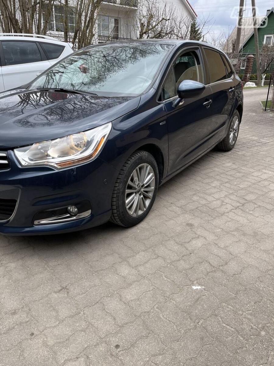 Citroen C4 2011 in Kelme, with an engine capacity of 1.60 L and mileage of 420 thousand km for 2800 €, photo 3 on AUTOMOTO.COM.LV