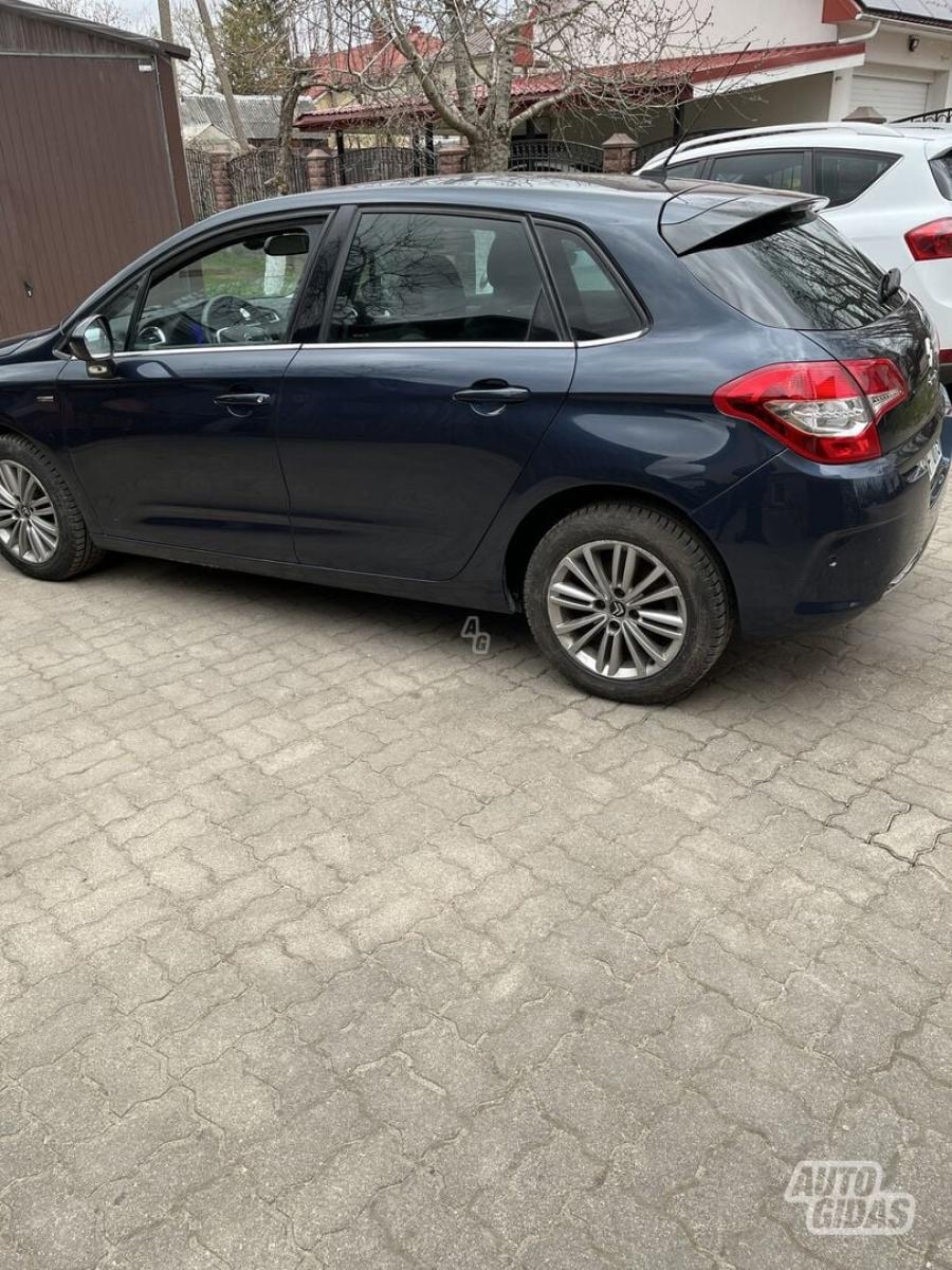 Citroen C4 2011 in Kelme, with an engine capacity of 1.60 L and mileage of 420 thousand km for 2500 €, photo 4 on AUTOMOTO.COM.LV