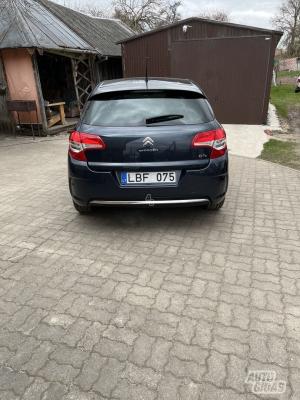 Citroen C4 2011 in Kelme, with an engine capacity of 1.60 L and mileage of 420 thousand km for 2500 €, photo 5 on AUTOMOTO.COM.LV