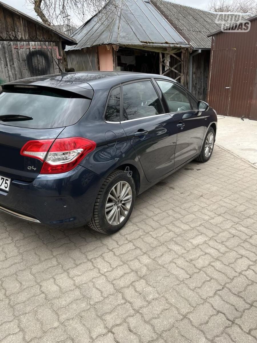 Citroen C4 2011 in Kelme, with an engine capacity of 1.60 L and mileage of 420 thousand km for 2500 €, photo 6 on AUTOMOTO.COM.LV