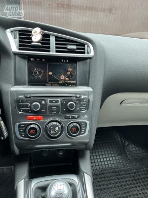 Citroen C4 2011 in Kelme, with an engine capacity of 1.60 L and mileage of 420 thousand km for 2500 €, photo 11 on AUTOMOTO.COM.LV