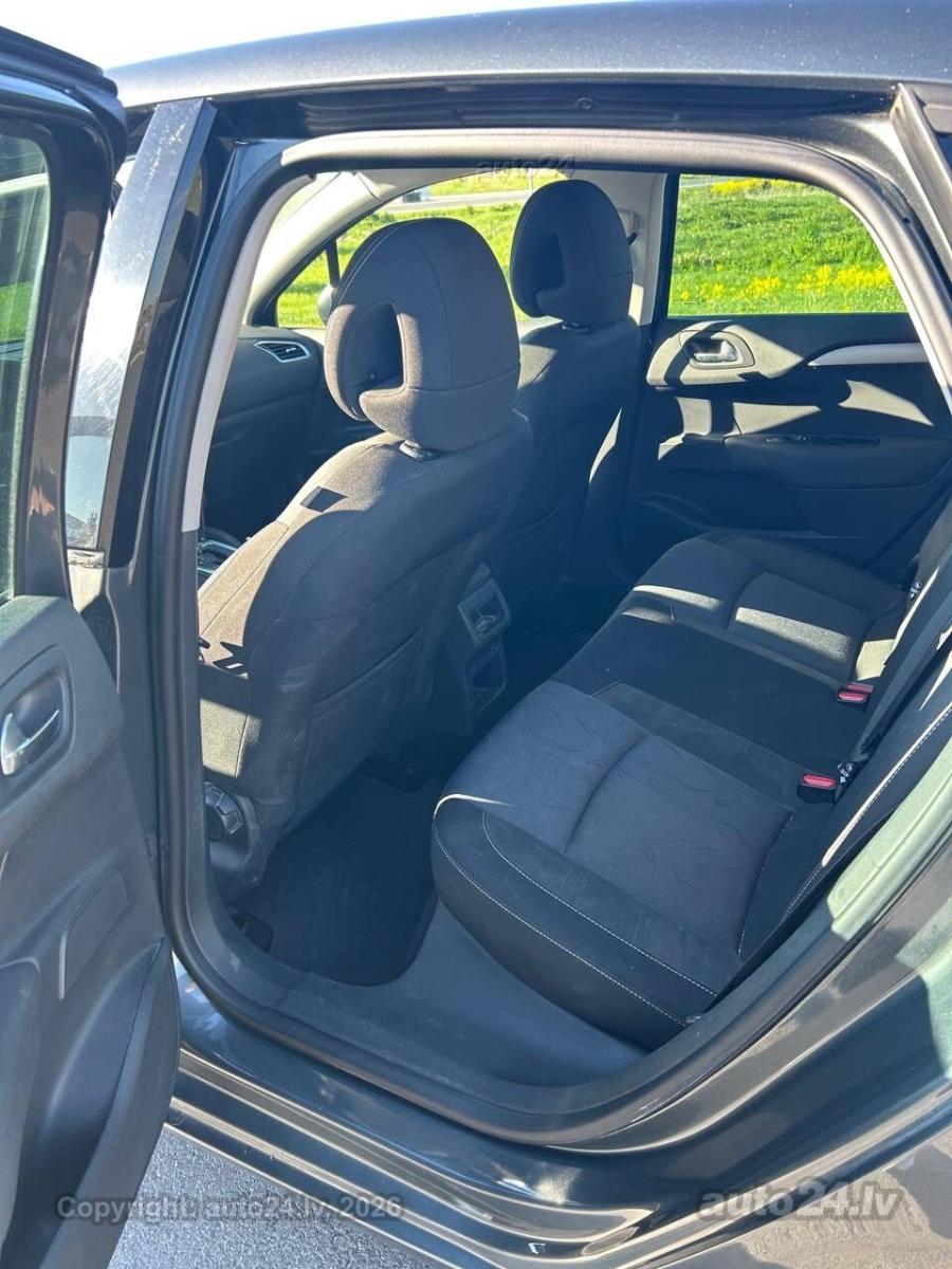 Citroen C4 2011 in Tallinn, with an engine capacity of 1.60 L and mileage of 0 thousand km for 4500 €, photo 12 on AUTOMOTO.COM.LV