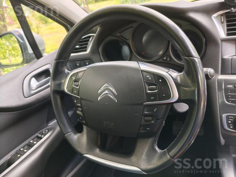 Citroen C4 2011 in Rezekne, with an engine capacity of 1.60 L and mileage of 327 thousand km for 3490 €, photo 17 on AUTOMOTO.COM.LV