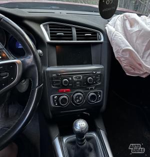 Citroen C4 2011 Viļņa, ar dzinēja tilpumu 1.60 L un nobraukumu 200 tūkst. km par 550 €, foto 9 vietnē AUTOMOTO.COM.LV