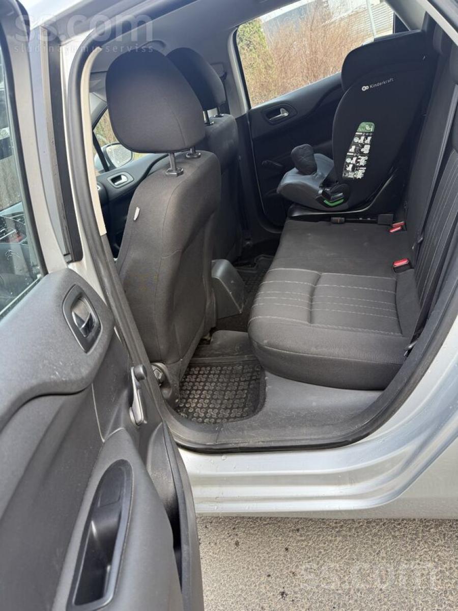 Citroen C4 2011 Jelgava, ar dzinēja tilpumu 1.60 L un nobraukumu 0 tūkst. km par 2150 €, foto 16 vietnē AUTOMOTO.COM.LV