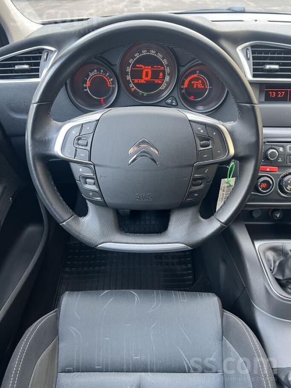 Citroen C4 2011 Rīga, ar dzinēja tilpumu 1.60 L un nobraukumu 92 tūkst. km par 4480 €, foto 10 vietnē AUTOMOTO.COM.LV