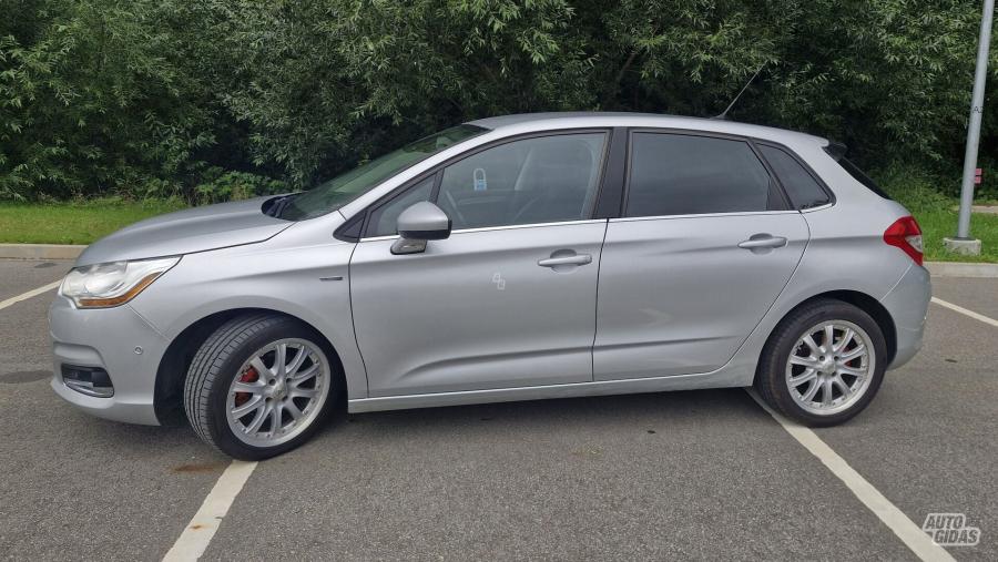 Citroen C4 2011 in Klaipeda, with an engine capacity of 1.60 L and mileage of 285 thousand km for 1999 €, photo 4 on AUTOMOTO.COM.LV