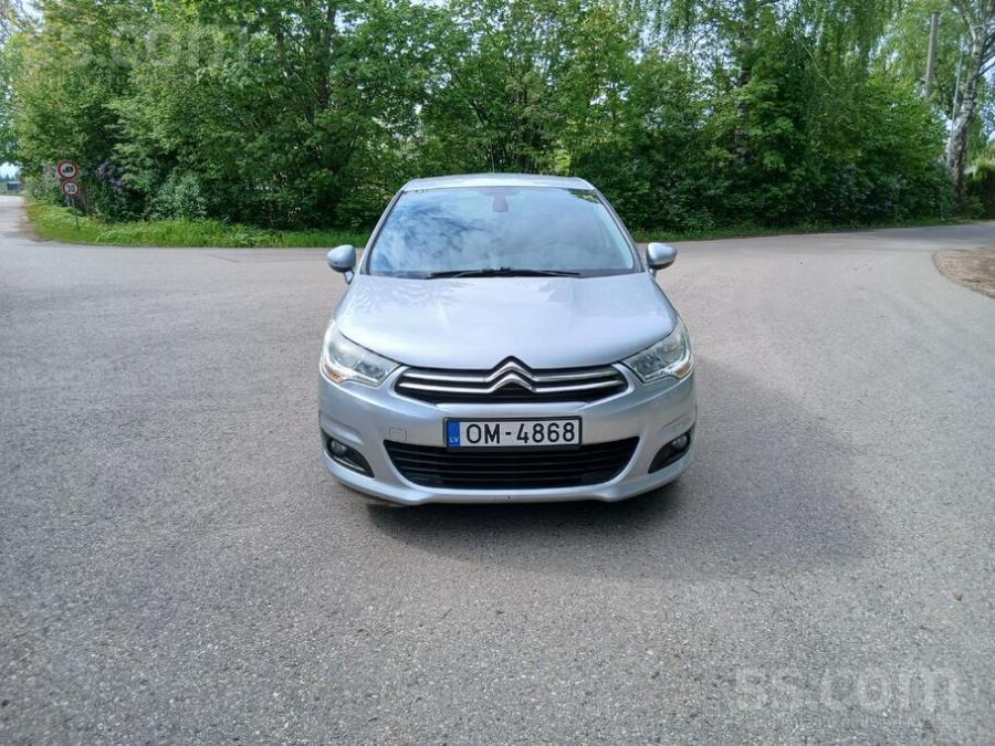 Citroen C4 2012 in Ogre, with an engine capacity of 1.60 L and mileage of 143 thousand km for 3800 €, photo 9 on AUTOMOTO.COM.LV