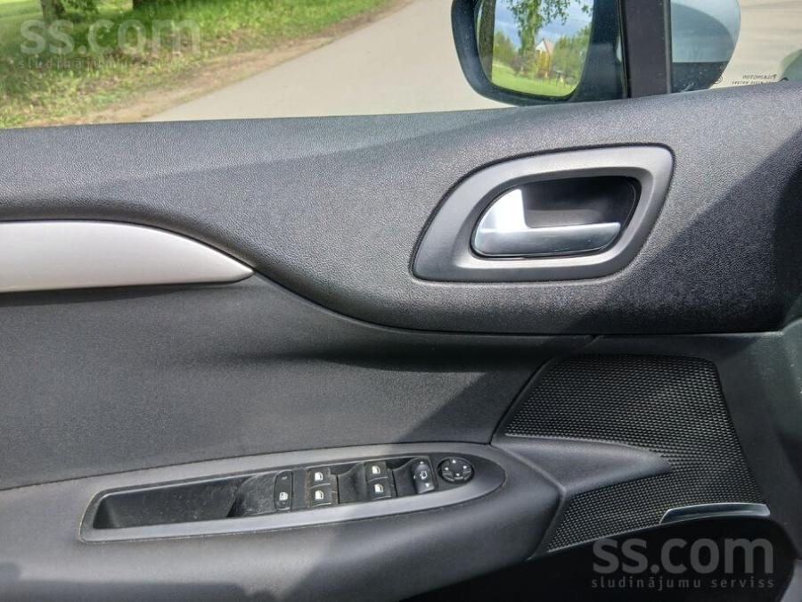 Citroen C4 2012 in Ogre, with an engine capacity of 1.60 L and mileage of 143 thousand km for 3800 €, photo 11 on AUTOMOTO.COM.LV