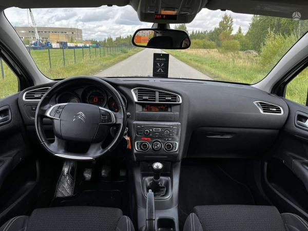 Citroen C4 2013 in Siauliai, with an engine capacity of 1.60 L and mileage of 250 thousand km for 2850 €, photo 4 on AUTOMOTO.COM.LV