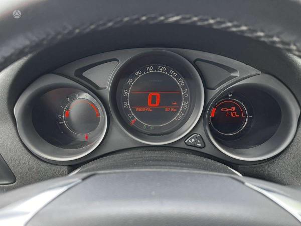 Citroen C4 2013 in Siauliai, with an engine capacity of 1.60 L and mileage of 250 thousand km for 2850 €, photo 8 on AUTOMOTO.COM.LV