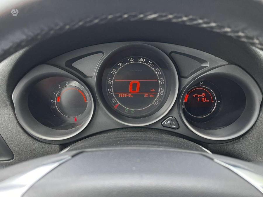 Citroen C4 2013 in Siauliai, with an engine capacity of 1.60 L and mileage of 250 thousand km for 2850 €, photo 8 on AUTOMOTO.COM.LV