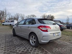 Citroen C4 2014 in Jurmala, with an engine capacity of 1.60 L and mileage of 140 thousand km for 3400 €, photo 5 on AUTOMOTO.COM.LV
