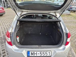 Citroen C4 2014 in Jurmala, with an engine capacity of 1.60 L and mileage of 140 thousand km for 3400 €, photo 9 on AUTOMOTO.COM.LV