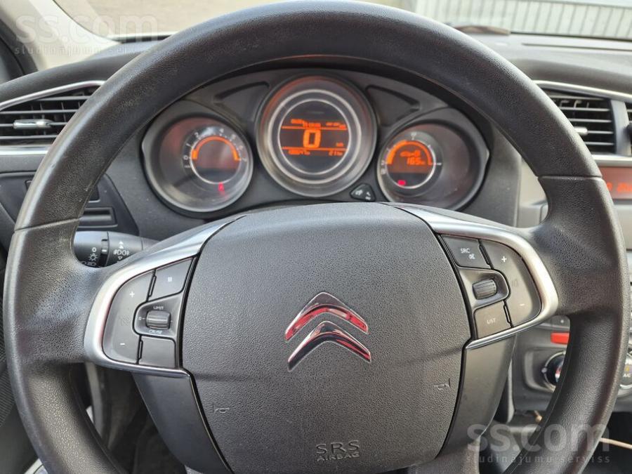 Citroen C4 2014 in Jurmala, with an engine capacity of 1.60 L and mileage of 140 thousand km for 3400 €, photo 13 on AUTOMOTO.COM.LV