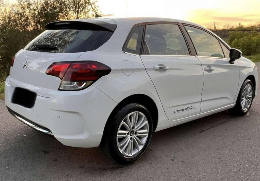 Citroen C4 2016 in Siauliai, with an engine capacity of 1.60 L and mileage of 212 thousand km for 4599 €, photo 6 on AUTOMOTO.COM.LV