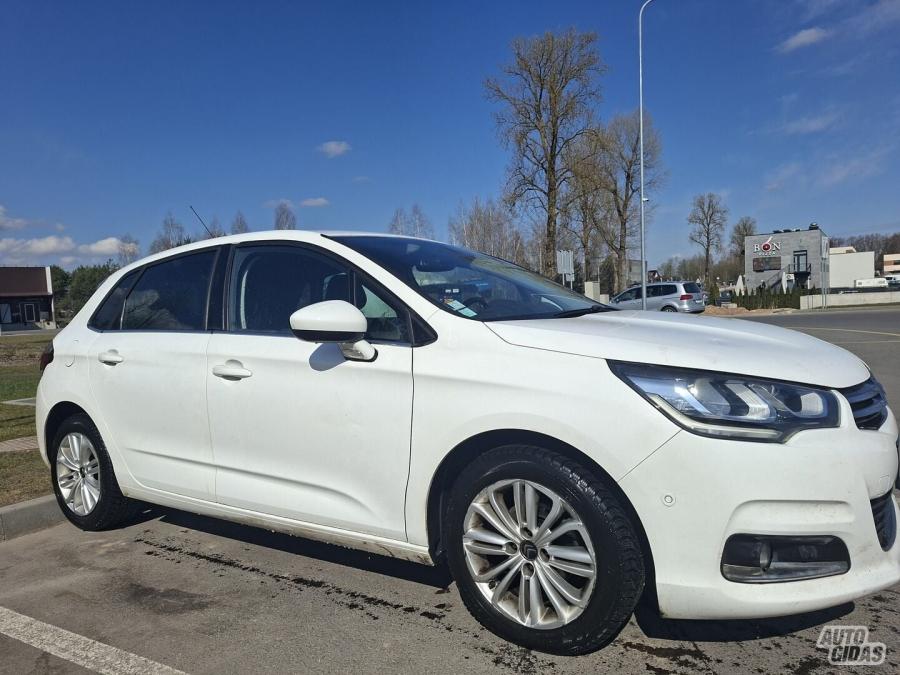 Citroen C4 2016 in Vilnius, with an engine capacity of 1.60 L and mileage of 245 thousand km for 2999 €, photo 10 on AUTOMOTO.COM.LV