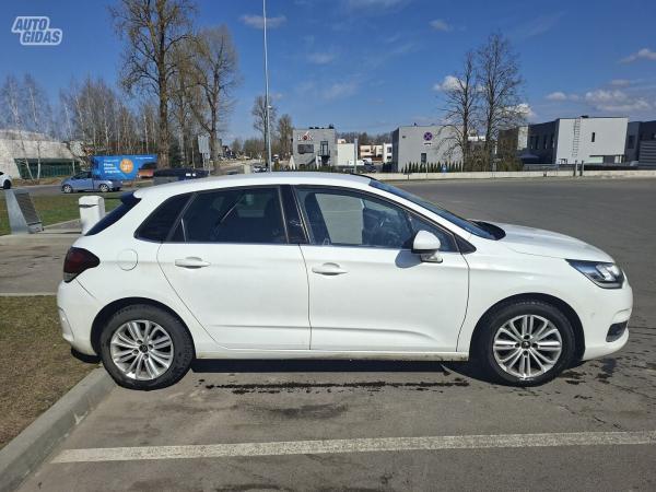 Citroen C4 2017 in Vilnius, with an engine capacity of 1.60 L and mileage of 24 thousand km for 3700 €, photo 1 on AUTOMOTO.COM.LV