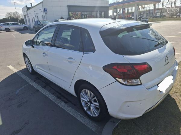 Citroen C4 2017 in Vilnius, with an engine capacity of 1.60 L and mileage of 24 thousand km for 3700 €, photo 10 on AUTOMOTO.COM.LV