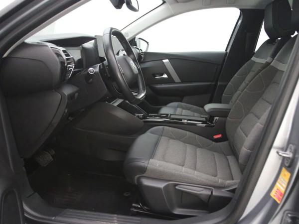 Citroen C4 2021 Viļņa, ar dzinēja tilpumu 1.50 L un nobraukumu 100 tūkst. km par 15199 €, foto 4 vietnē AUTOMOTO.COM.LV