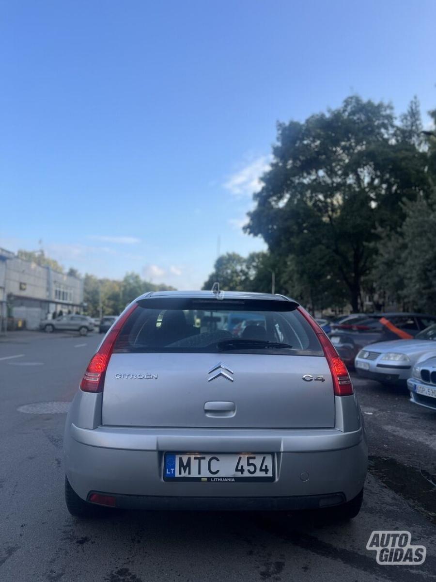 Citroen C4 2007 Kauņa, ar dzinēja tilpumu 1.60 L un nobraukumu 219 tūkst. km par 950 €, foto 4 vietnē AUTOMOTO.COM.LV
