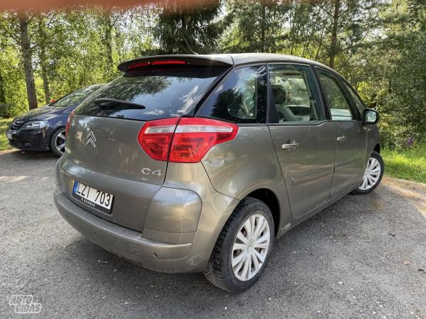 Citroen C4 2008 in Kaunas, with an engine capacity of 1.60 L and mileage of 333 thousand km for 1000 €, photo 5 on AUTOMOTO.COM.LV