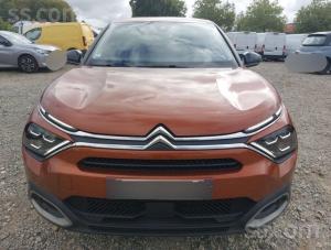 Orange Citroen C4 2021 in Riga, with an engine capacity of 1.20 L and mileage of 0 thousand km for 17450 €, photo 7 on AUTOMOTO.COM.LV