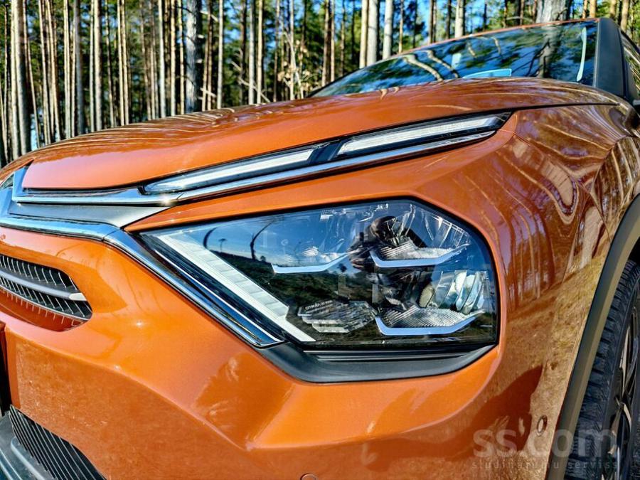 Orange Citroen C4 2022 in Riga, with an engine capacity of 1.50 L and mileage of 50 thousand km for 15500 €, photo 9 on AUTOMOTO.COM.LV