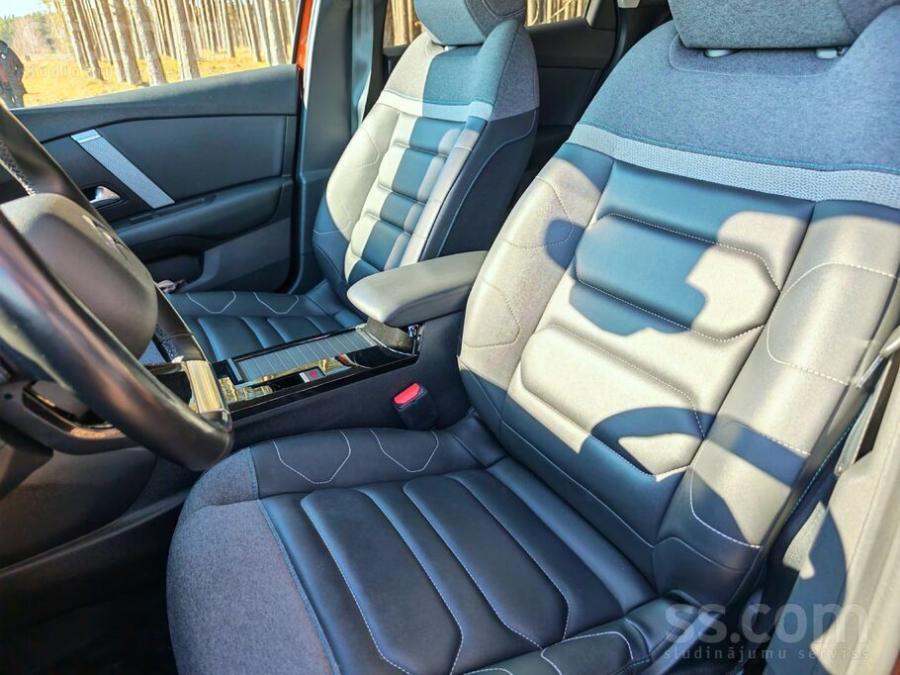 Orange Citroen C4 2022 in Riga, with an engine capacity of 1.50 L and mileage of 50 thousand km for 15500 €, photo 13 on AUTOMOTO.COM.LV