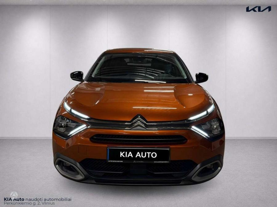 Orange Citroen C4 2022 in Vilnius, with an engine capacity of 1.20 L and mileage of 41 thousand km for 16900 €, photo 4 on AUTOMOTO.COM.LV