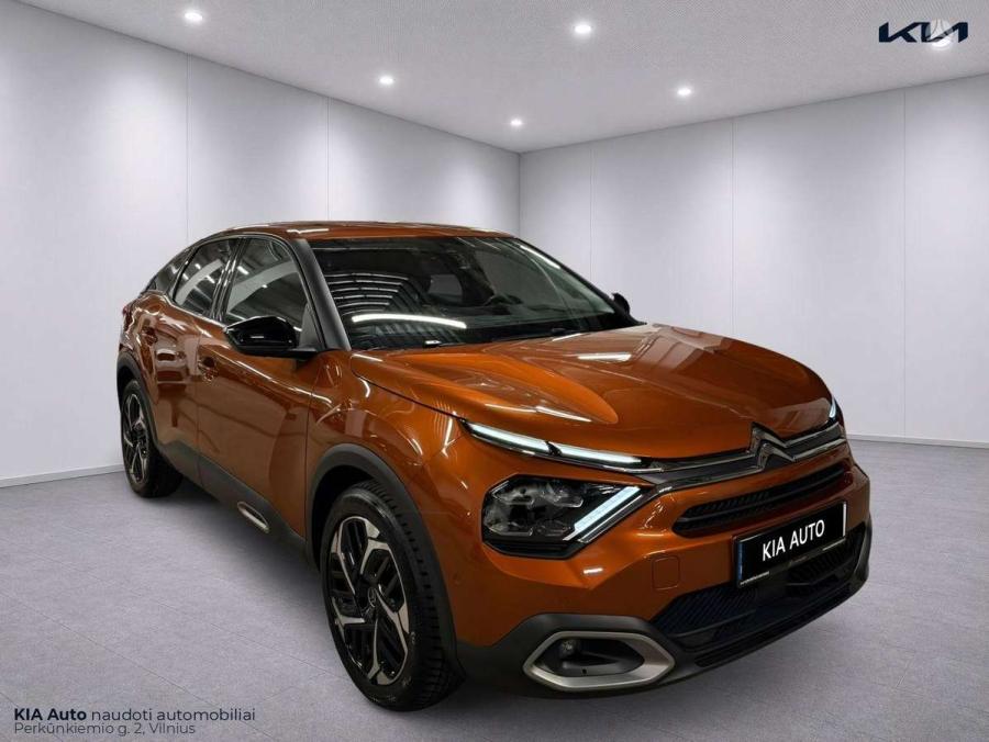 Orange Citroen C4 2022 in Vilnius, with an engine capacity of 1.20 L and mileage of 41 thousand km for 16900 €, photo 18 on AUTOMOTO.COM.LV
