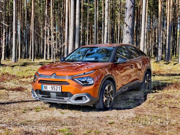 Orange Citroen C4 2022 in Riga, with an engine capacity of 1.50 L and mileage of 50 thousand km for 15950 €, photo 1 on AUTOMOTO.COM.LV