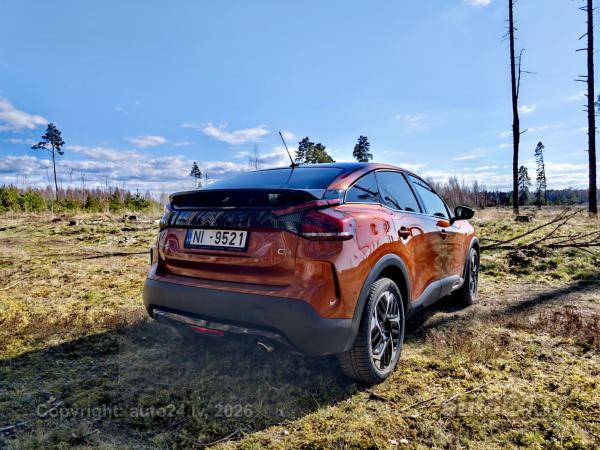 Orange Citroen C4 2022 in Riga, with an engine capacity of 1.50 L and mileage of 50 thousand km for 15950 €, photo 4 on AUTOMOTO.COM.LV
