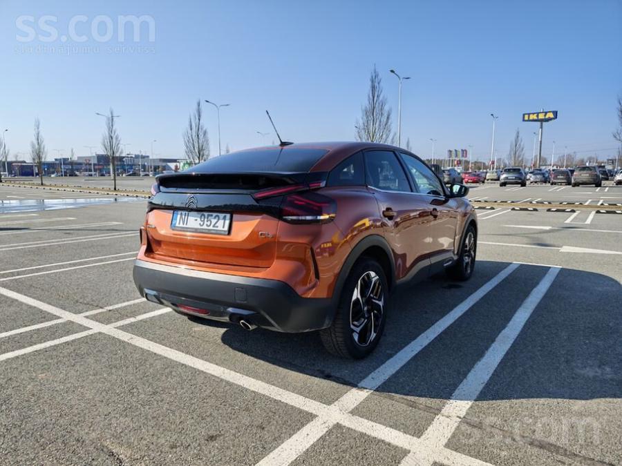 Orange Citroen C4 2022 in Riga, with an engine capacity of 1.50 L and mileage of 50 thousand km for 16200 €, photo 4 on AUTOMOTO.COM.LV