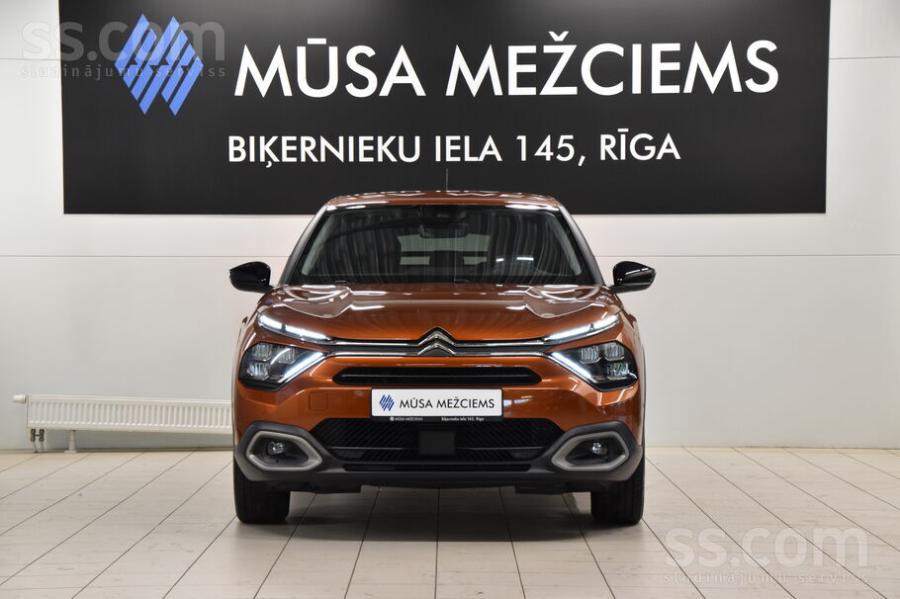 Orange Citroen C4 2022 in Riga, with an engine capacity of 0.00 L and mileage of 11 thousand km for 21990 €, photo 3 on AUTOMOTO.COM.LV