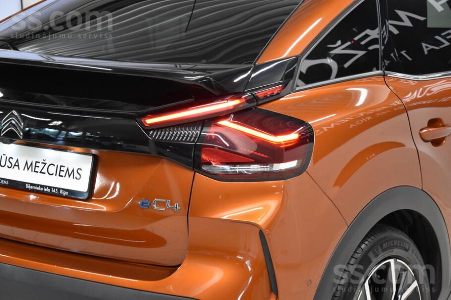Orange Citroen C4 2022 in Riga, with an engine capacity of 0.00 L and mileage of 11 thousand km for 21990 €, photo 10 on AUTOMOTO.COM.LV