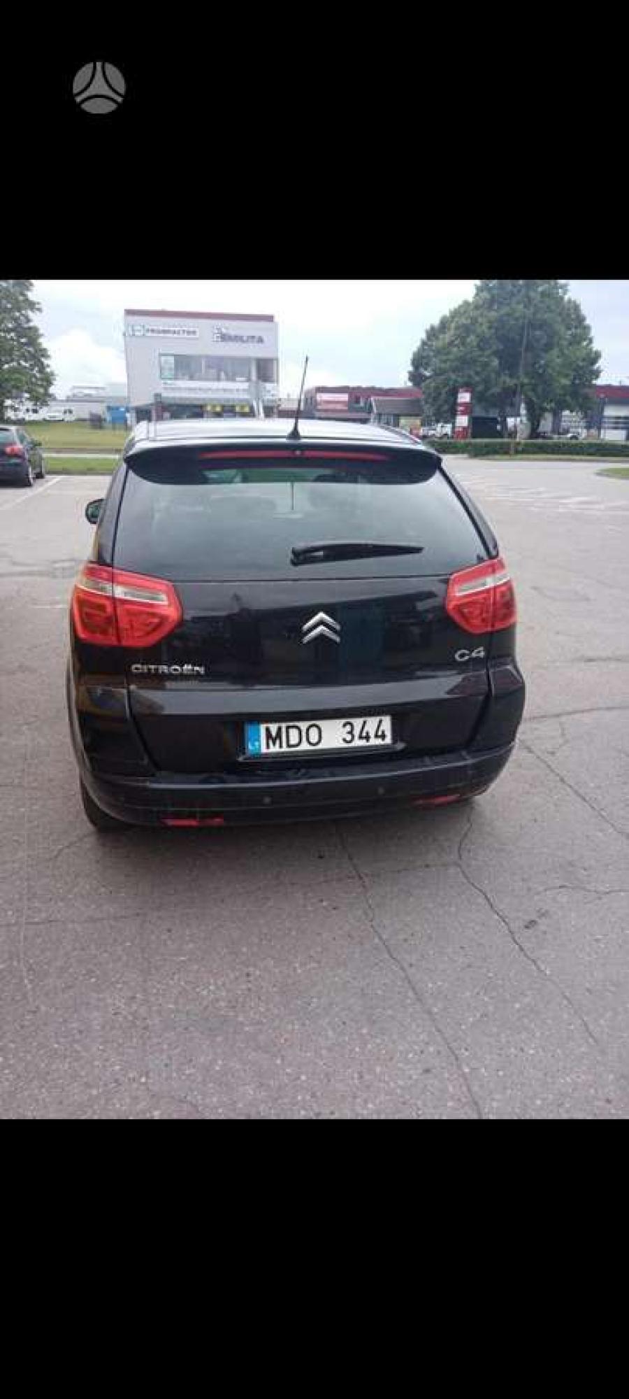 Melns Citroen c4-picasso 2007 Šauļi, ar dzinēja tilpumu 1.60 L un nobraukumu 222 tūkst. km par 500 €, foto 4 vietnē AUTOMOTO.COM.LV