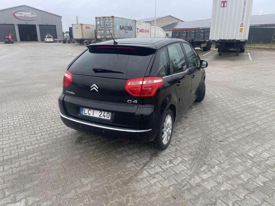 Black Citroen c4-picasso 2009 in Trakai, with an engine capacity of 1.56 L and mileage of 244 thousand km for 1850 €, photo 8 on AUTOMOTO.COM.LV