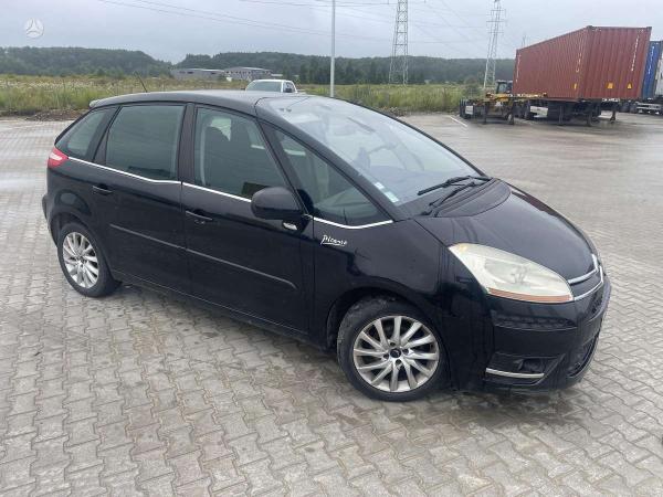 Black Citroen c4-picasso 2009 in Trakai, with an engine capacity of 1.56 L and mileage of 244 thousand km for 1850 €, photo 8 on AUTOMOTO.COM.LV