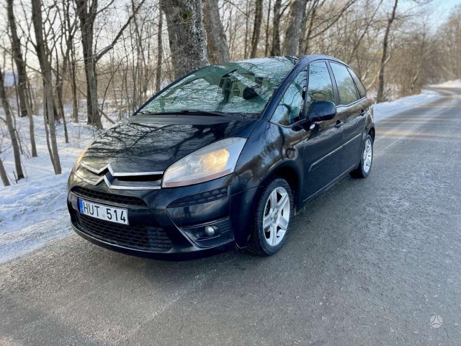 Black Citroen c4-picasso 2010 in Vilnius, with an engine capacity of 1.60 L and mileage of 280 thousand km for 1900 €, photo 1 on AUTOMOTO.COM.LV