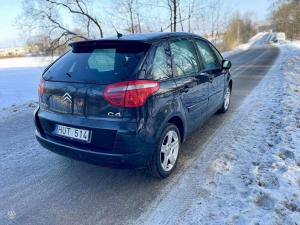 Black Citroen c4-picasso 2010 in Vilnius, with an engine capacity of 1.60 L and mileage of 280 thousand km for 1900 €, photo 6 on AUTOMOTO.COM.LV