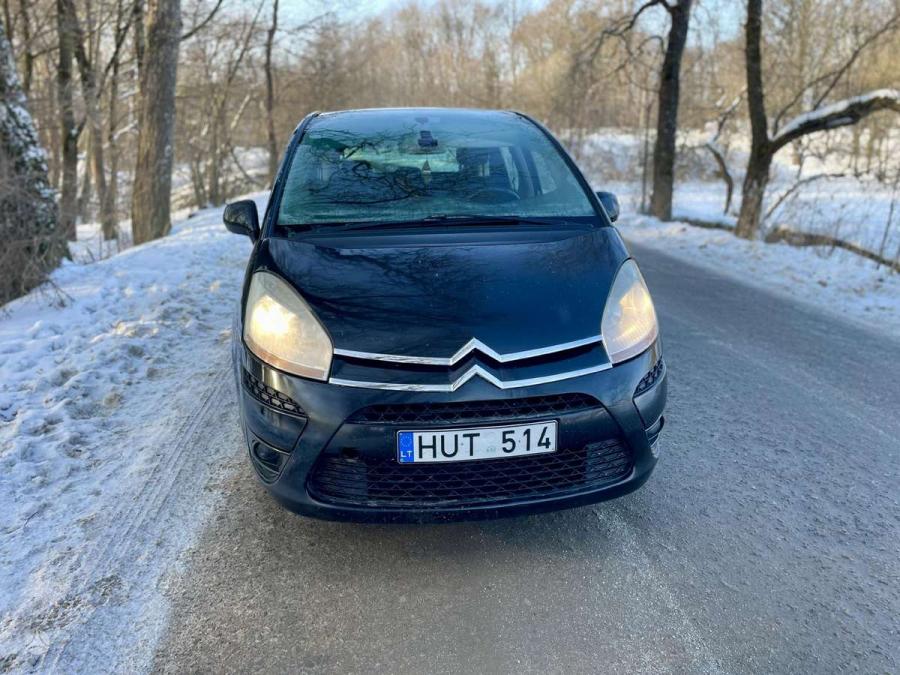 Black Citroen c4-picasso 2010 in Vilnius, with an engine capacity of 1.60 L and mileage of 280 thousand km for 1900 €, photo 9 on AUTOMOTO.COM.LV