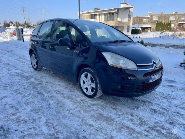 Black Citroen c4-picasso 2010 in Vilnius, with an engine capacity of 1.60 L and mileage of 279 thousand km for 1900 €, photo 3 on AUTOMOTO.COM.LV